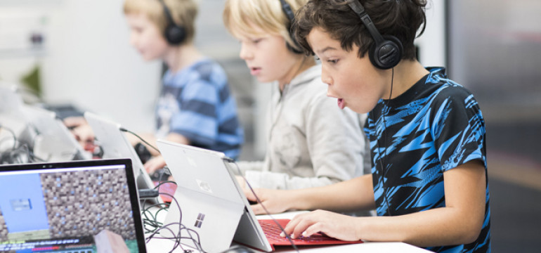 New Minecraft Mod shakes up earthquake education :: Natural Hazards ...